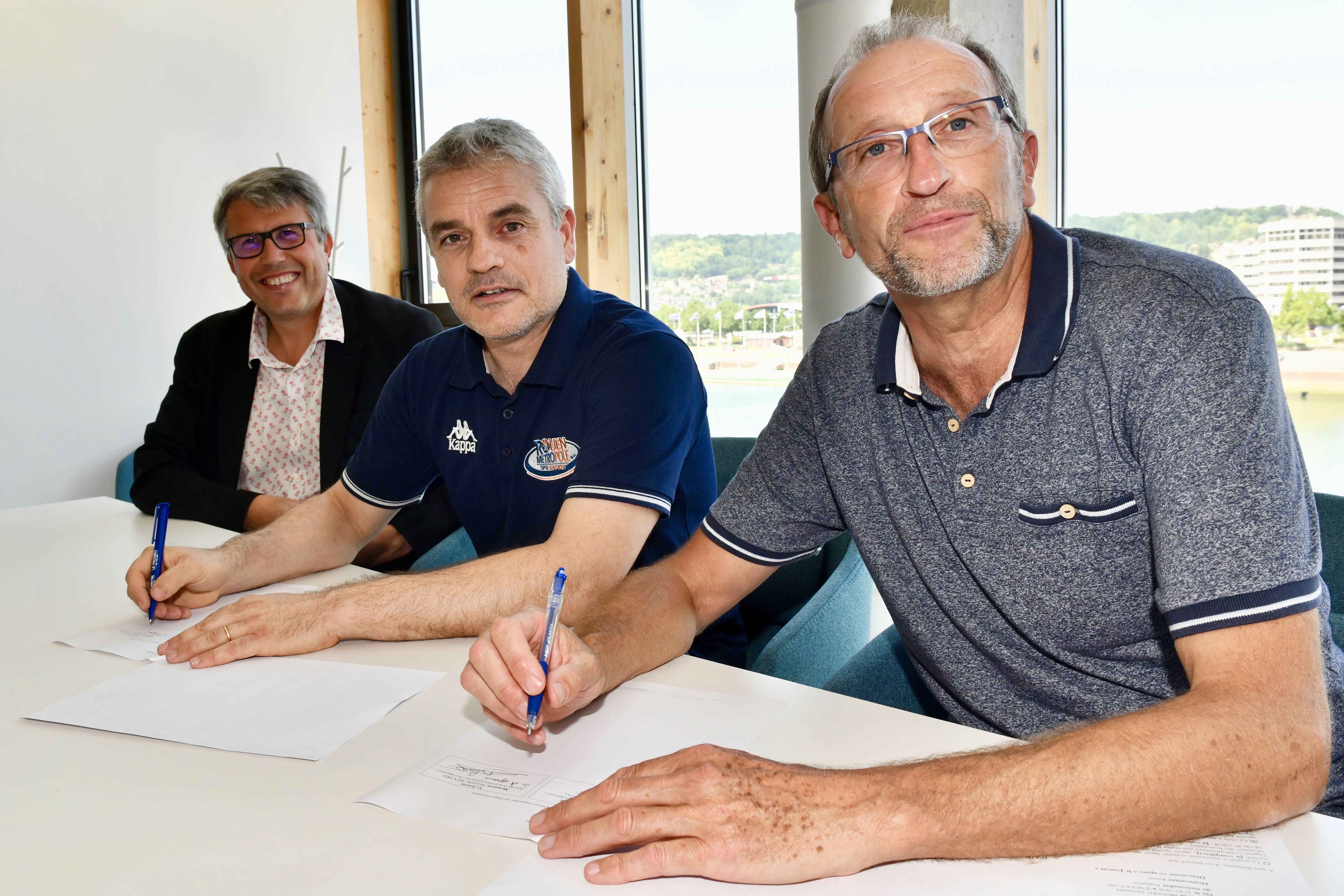 Alexandre Ménard prolonge son contrat ! – Rouen Métropole Basket